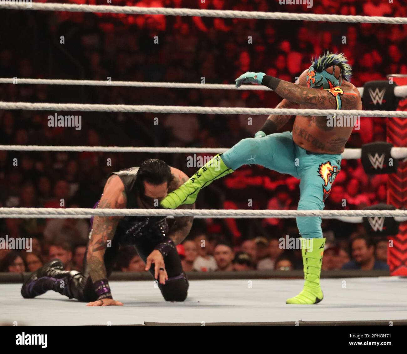 PHOENIX, ARIZONA - MARCH 27: WWE WrestleMania RAW at the Footprint ...