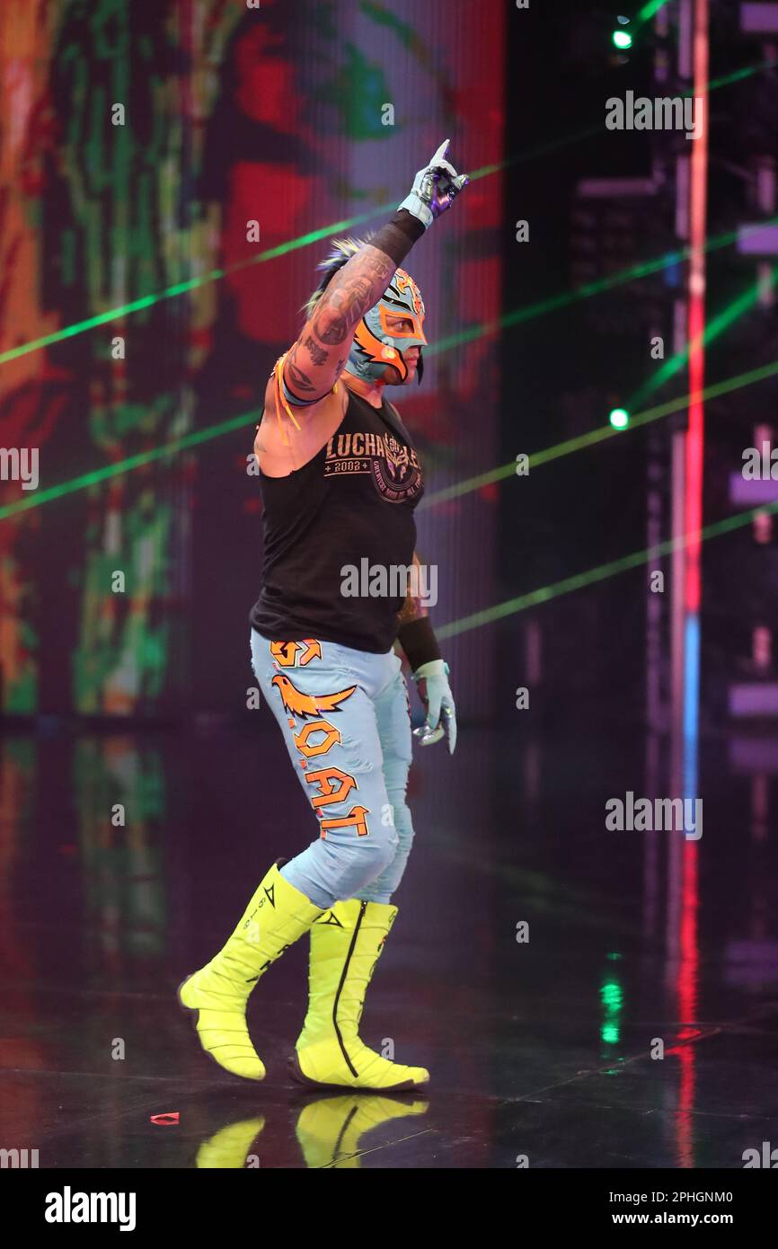PHOENIX, ARIZONA - MARCH 27: WWE WrestleMania RAW at the Footprint ...