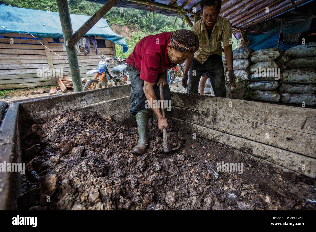 Inside a gold mine in indonesia hi-res stock photography and images - Alamy