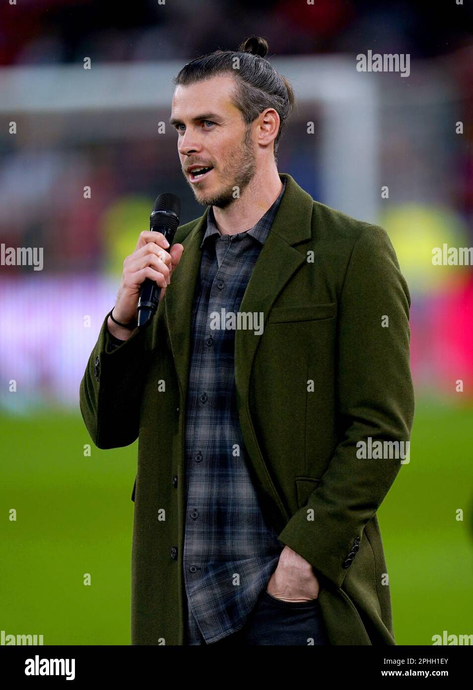 Former Wales player Gareth Bale makes a speech on the pitch ahead of the UEFA Euro 2024 ...