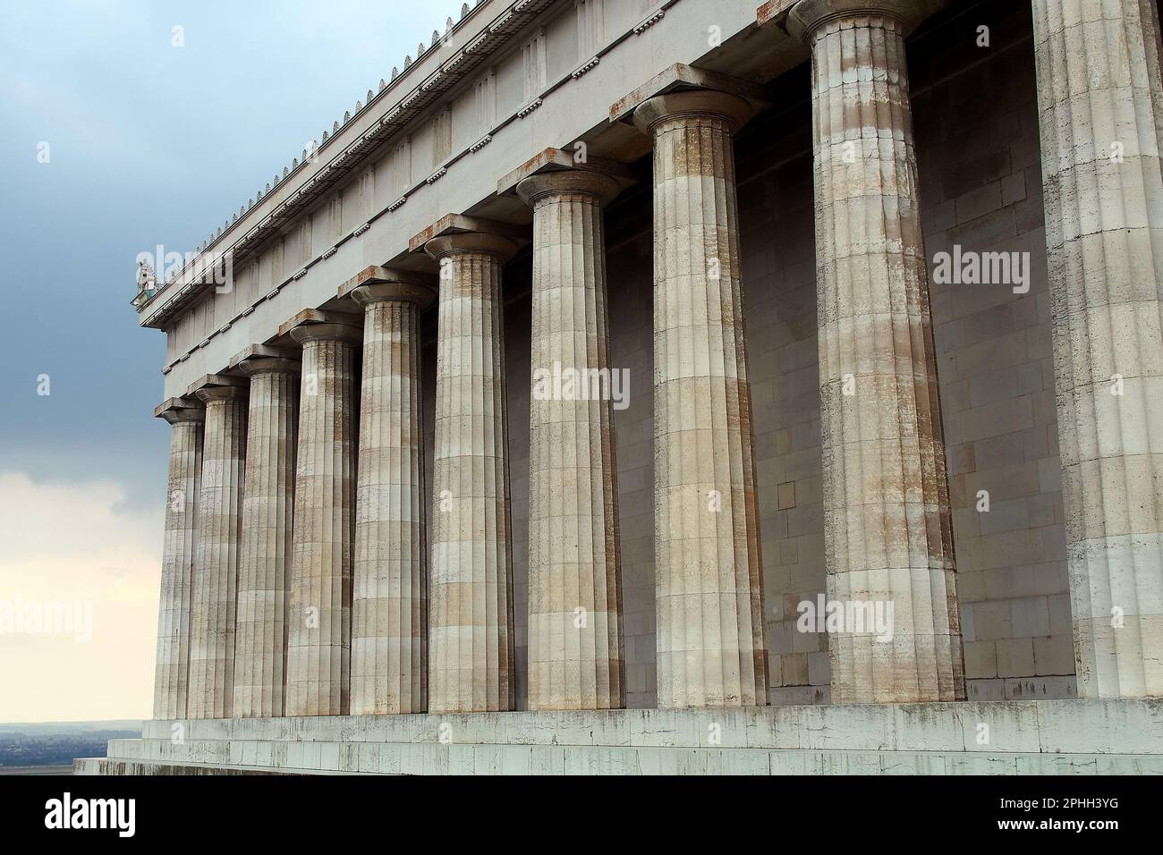 colonnade, Walhalla (memorial), hall of fame, that honours laudable and ...