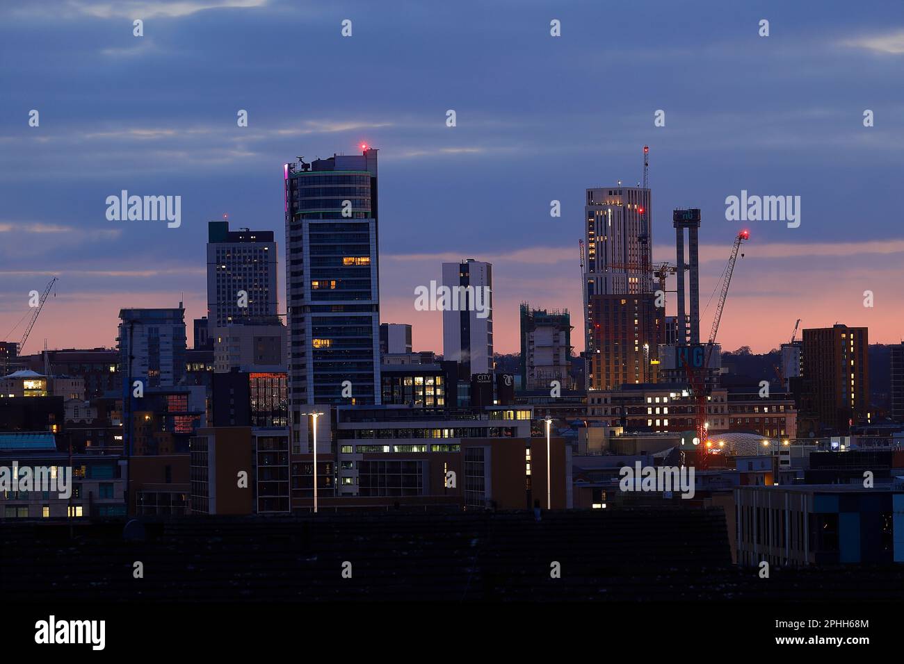 The tall buildings of Leeds City Centre skyline Stock Photo - Alamy