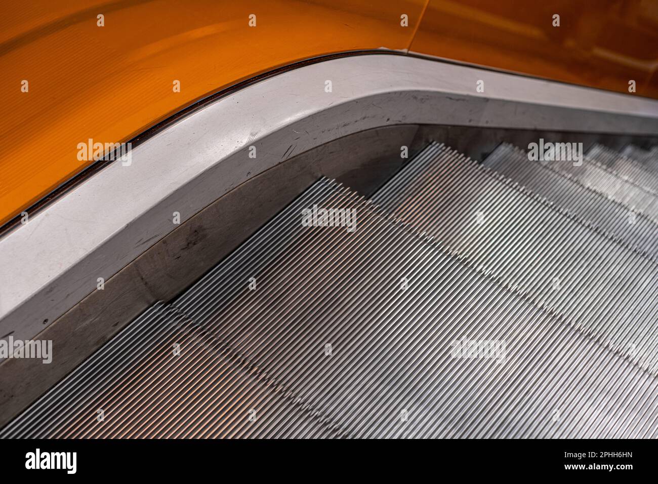 Details of the top of an escalator Stock Photo - Alamy
