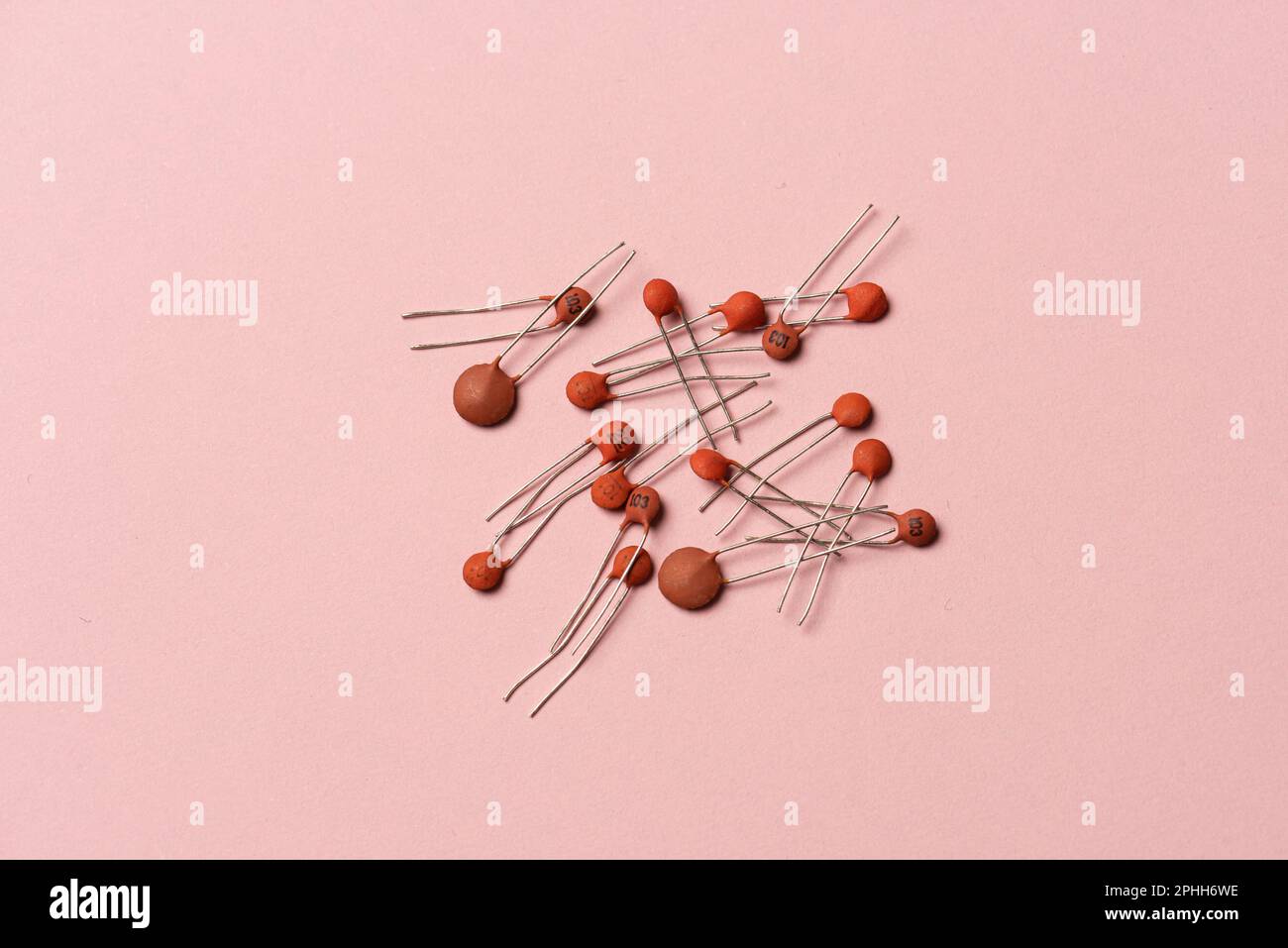 Ceramic capacitors hi-res stock photography and images - Alamy