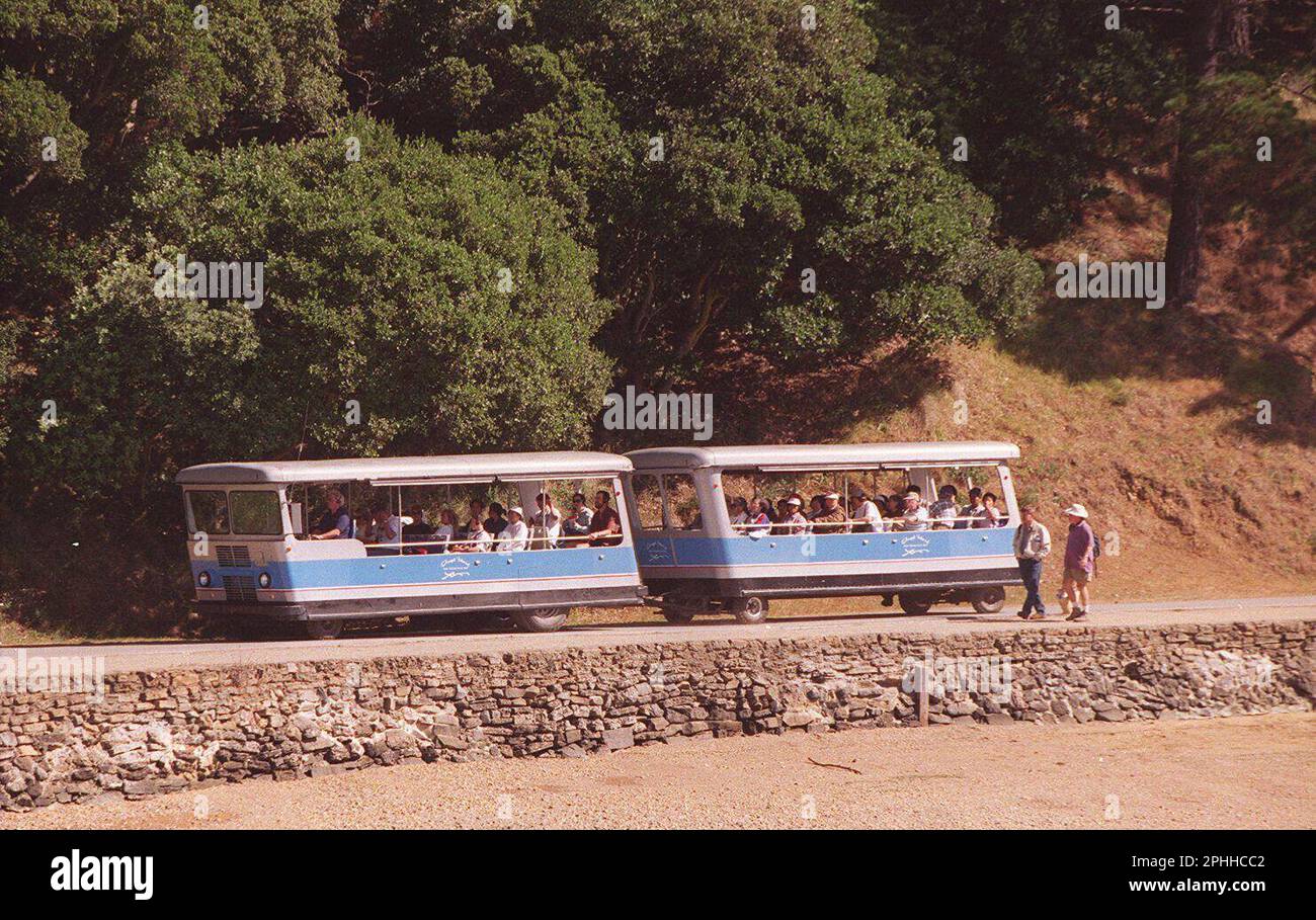 ANGEL ISLAND 2/C/04MAY97/CD/LS----- The expanded tram service will ...