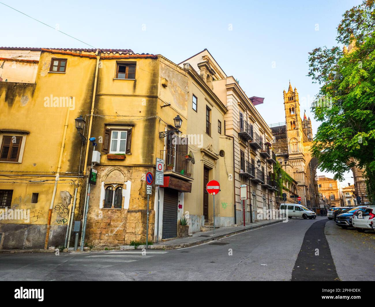 Historic centre of Palermo - Sicily, Italy Stock Photo - Alamy