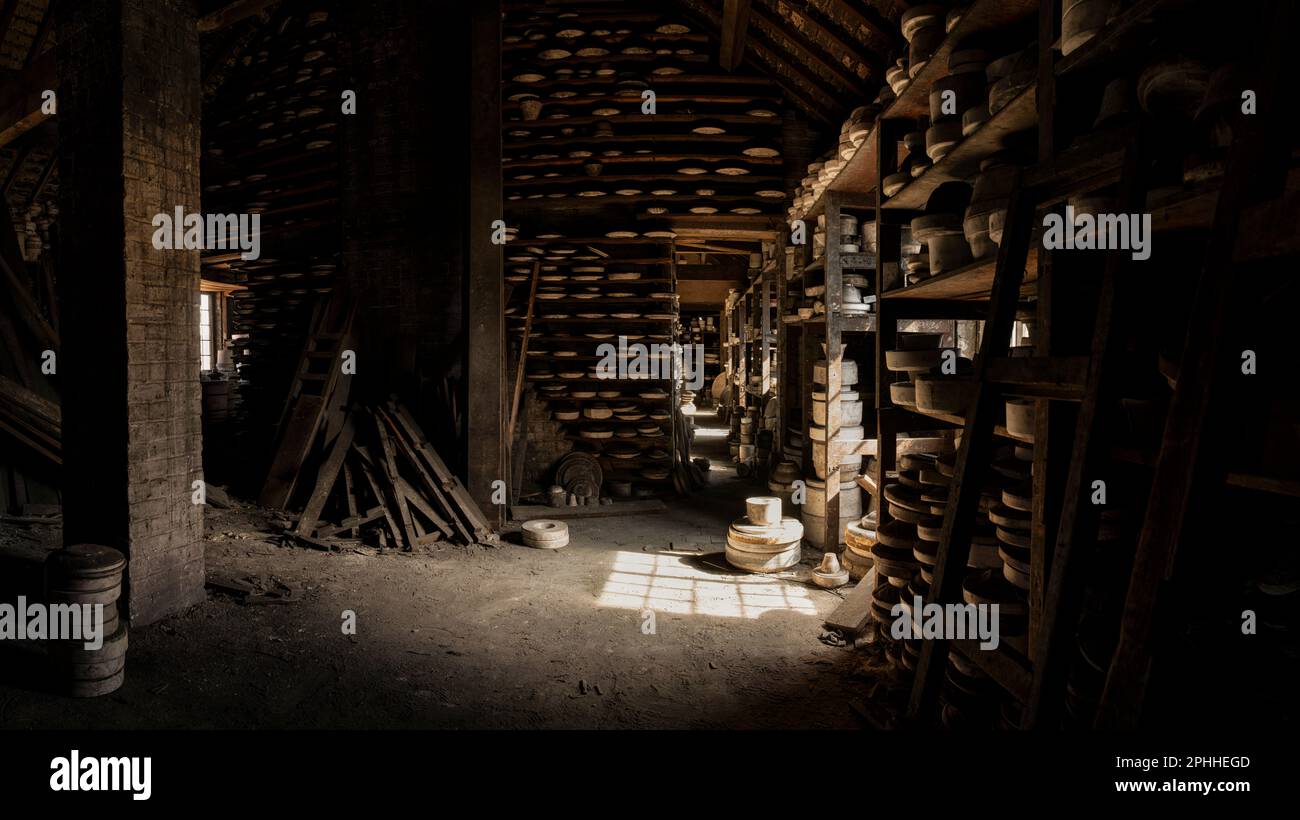 Spode works hi-res stock photography and images - Alamy