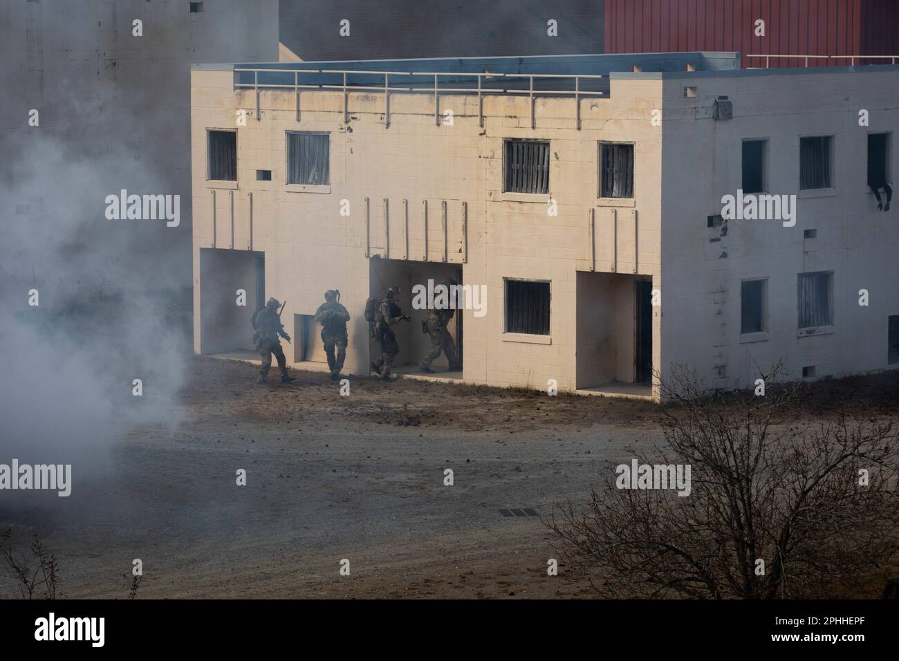 Green Berets assigned to 3rd Special Forces Group (Airborne) conduct a ...
