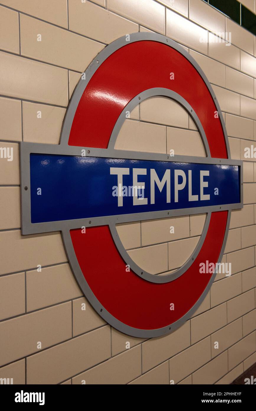 Temple Underground Sign Stock Photo - Alamy