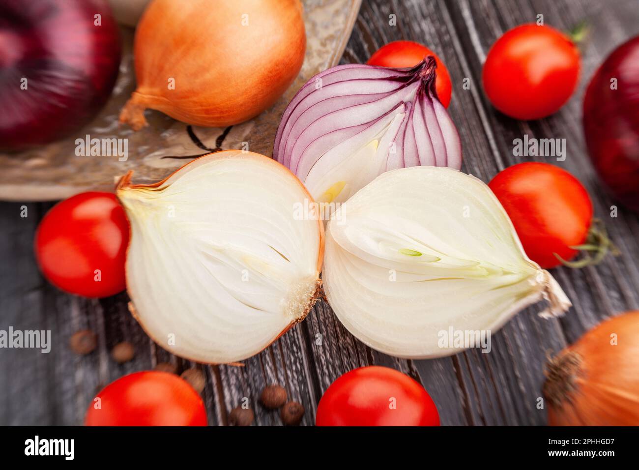 Colorful onions hi-res stock photography and images - Alamy