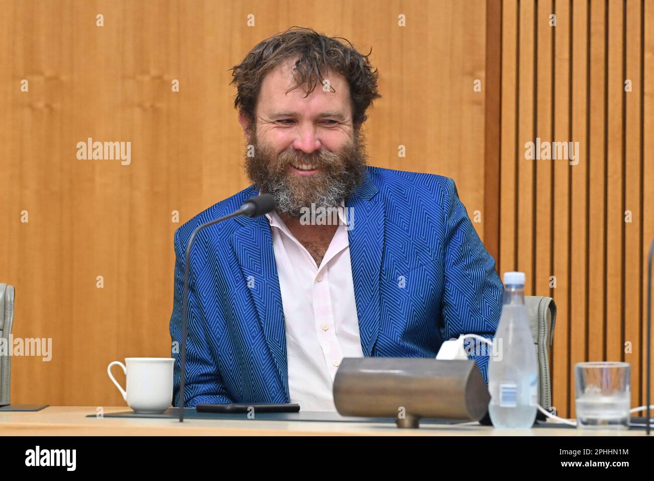 Rewiring Australia Founder Saul Griffith at an Electrify Parliament ...