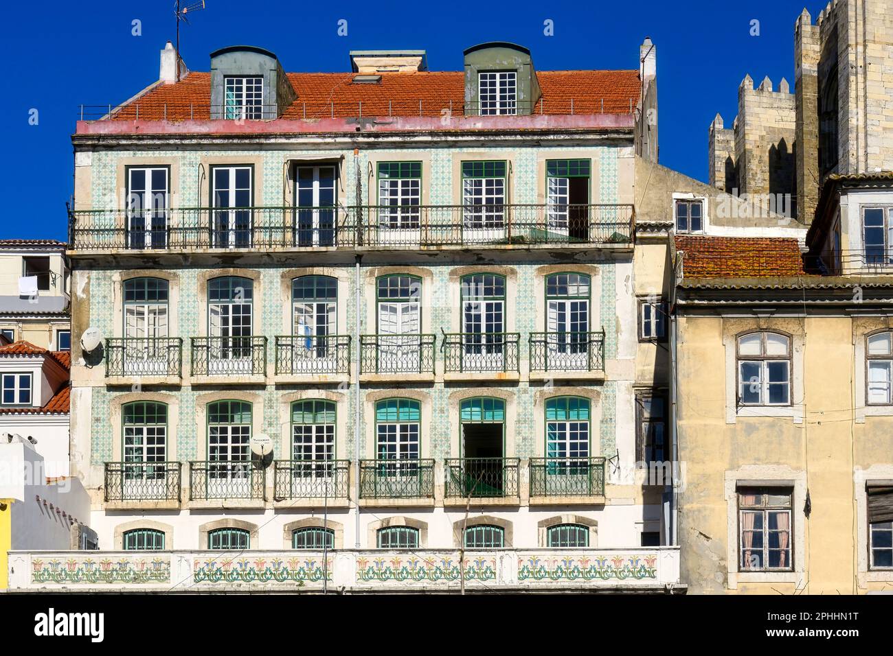 Old architecture in lisbon hi-res stock photography and images - Alamy