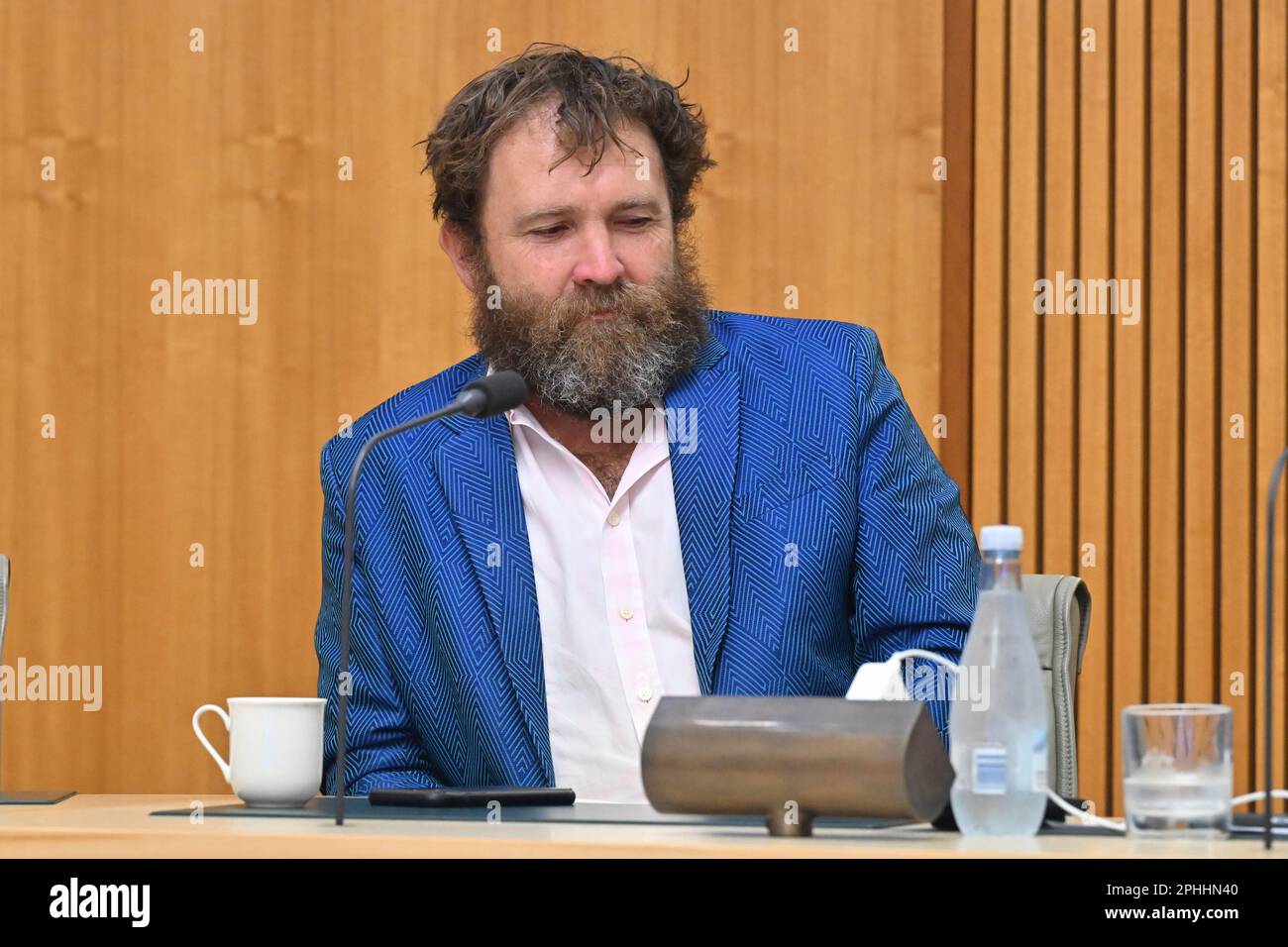 Rewiring Australia Founder Saul Griffith at an Electrify Parliament ...