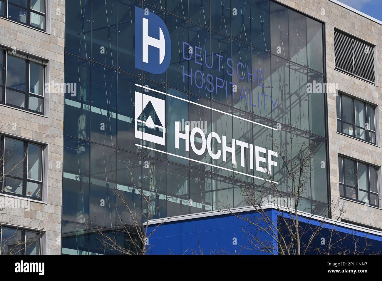 Frankfurt, Deutschland. 25th Mar, 2023. Hochtief construction group ...