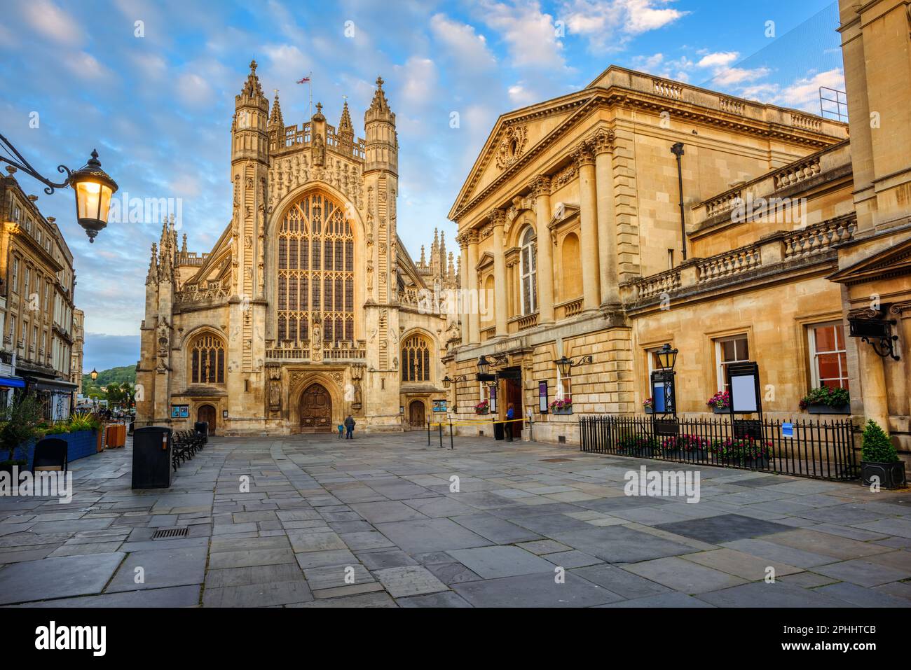 Historic Bath Abbey and roman baths building in Bath Old town center ...