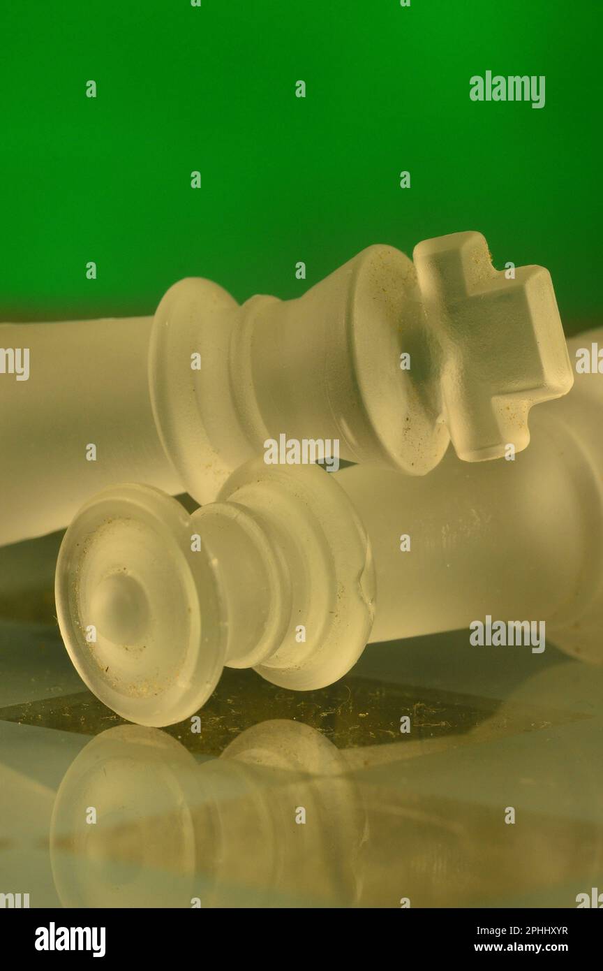 Chess composition hi-res stock photography and images - Alamy