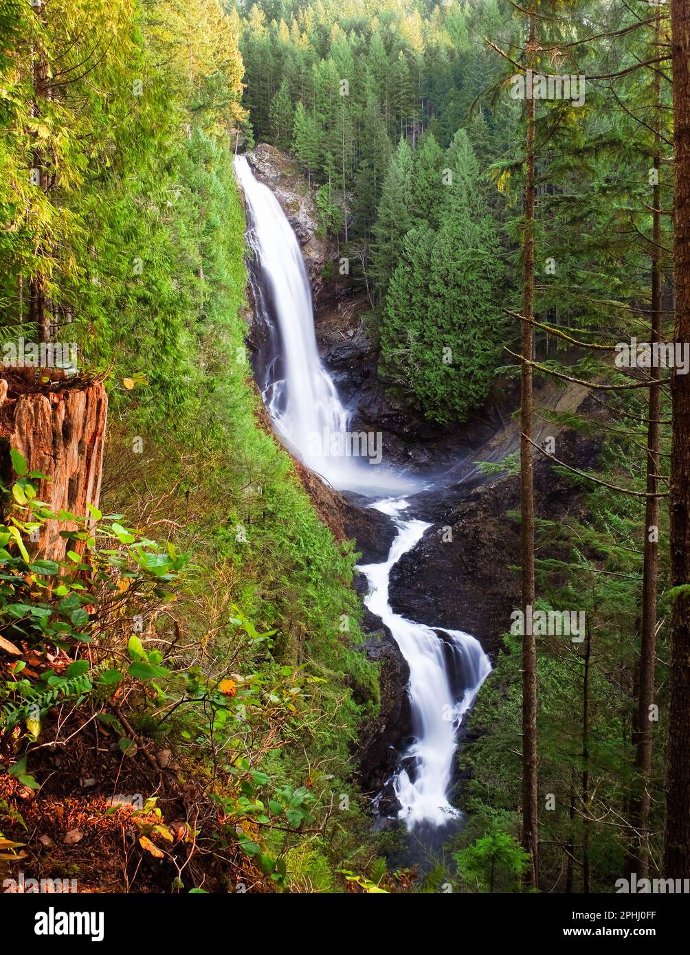 Beautiful Wallace Falls Plunges 367 Feet. Wallace Falls State Park ...