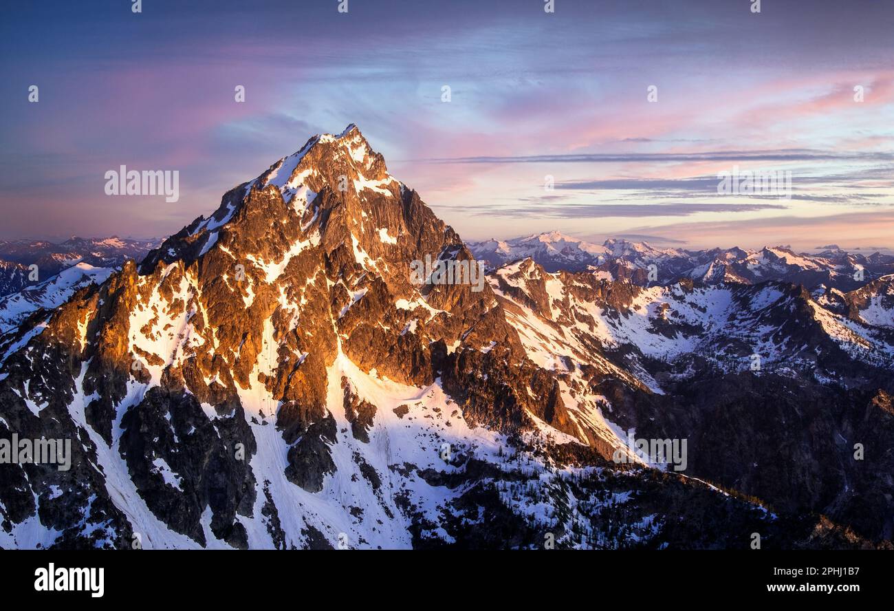 Sunrise Illuminates the North Ridge of Mt Stuart in the Enchantments ...
