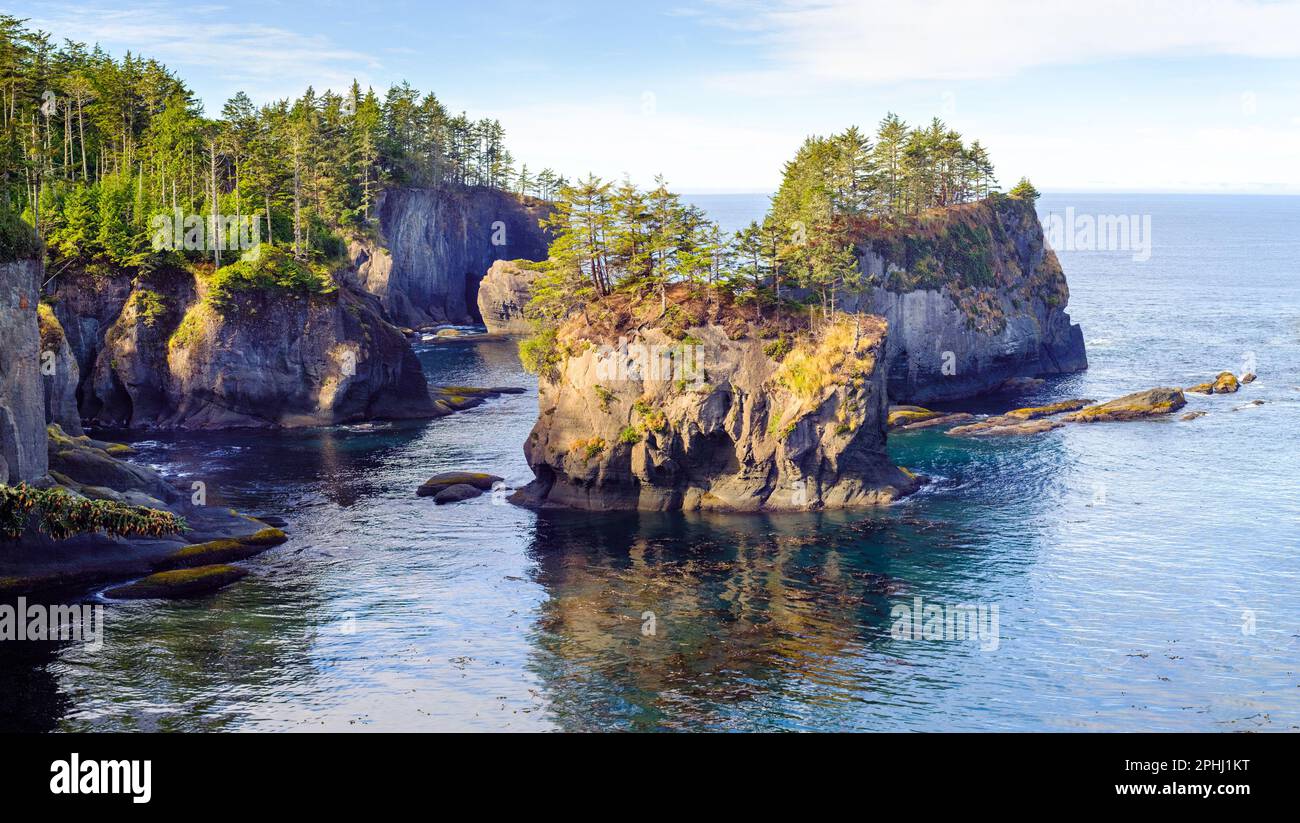 Rocky Coastal Cliffs at Cape Flattery. Olympic National Park ...