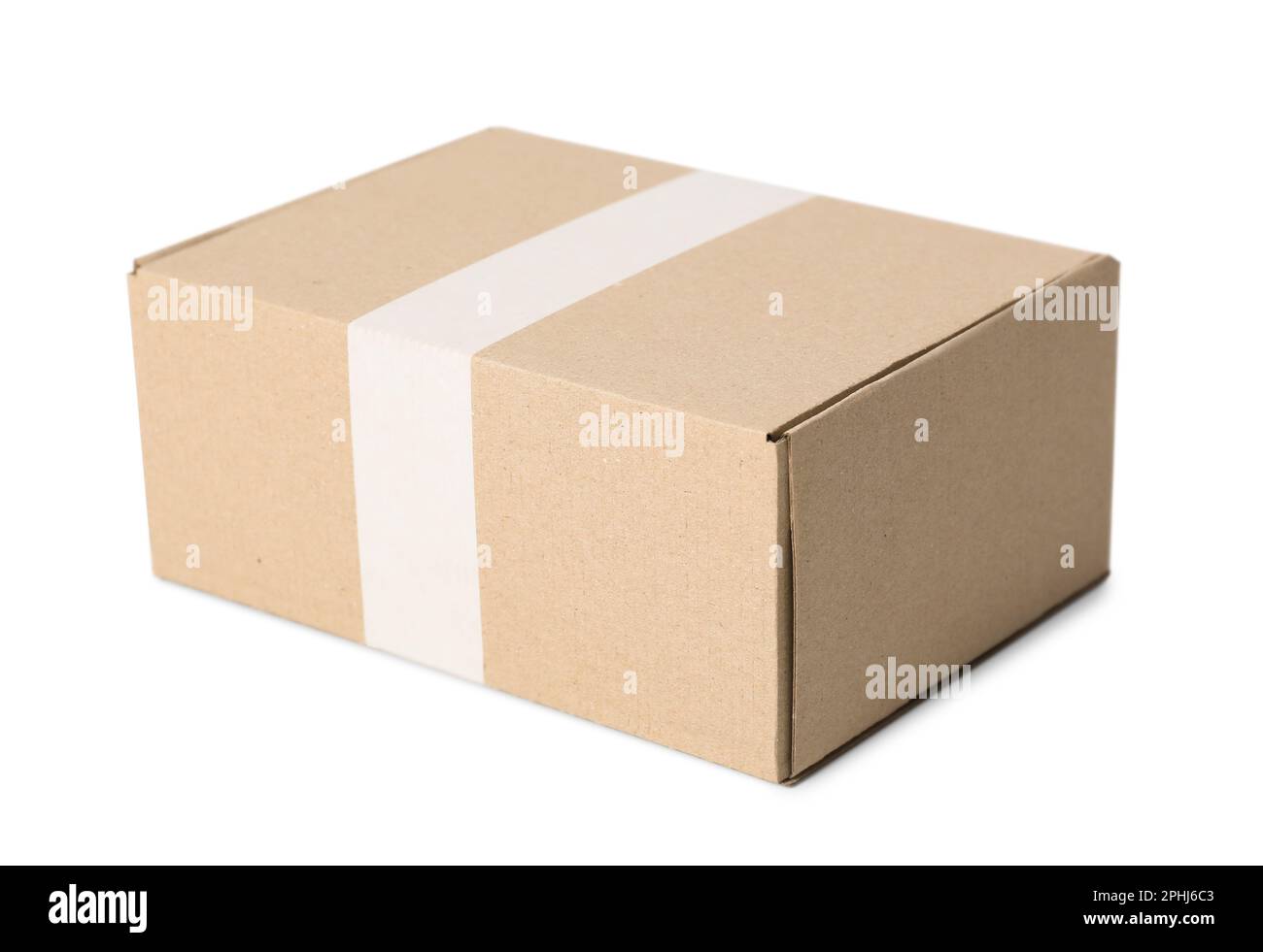 One closed cardboard box isolated on white Stock Photo - Alamy
