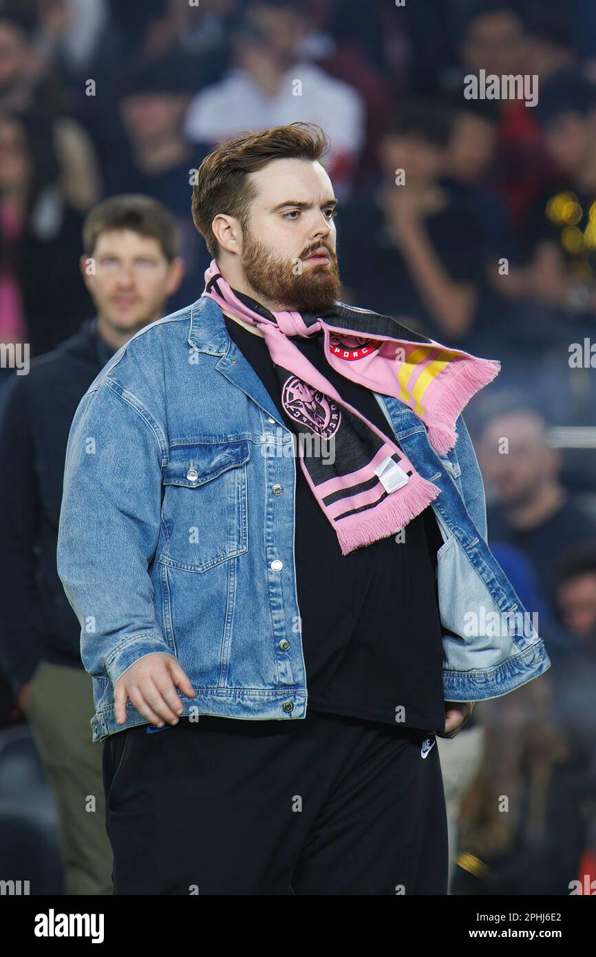 Ibai llanos hi-res stock photography and images - Alamy