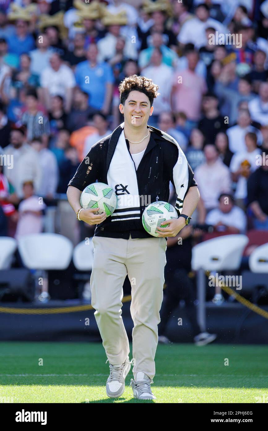 BARCELONA - MAR 26: Xbuyer (famous Spanish streamer) in action during ...