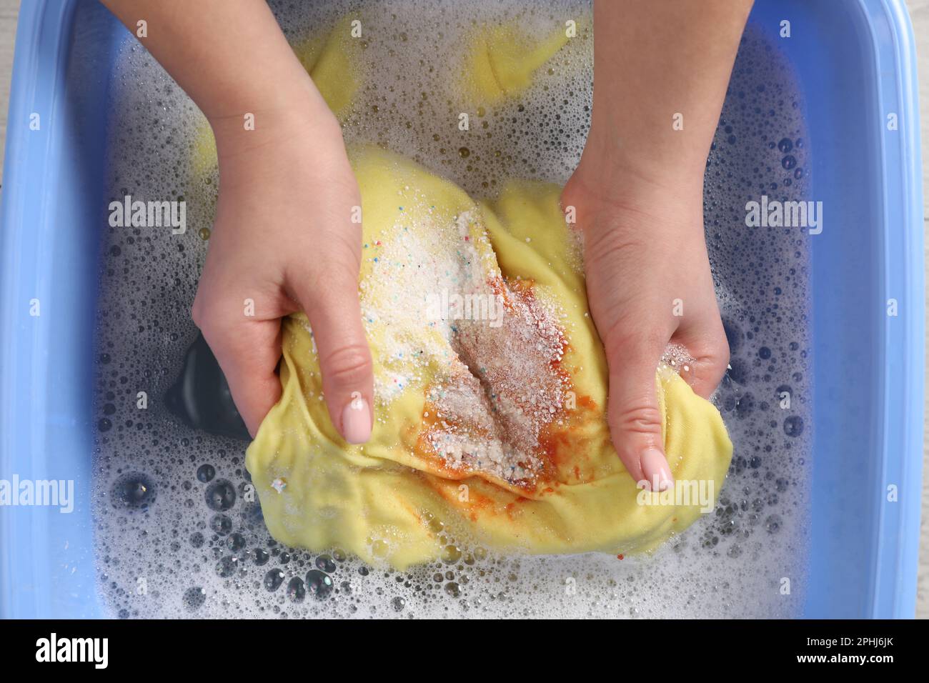 Washing garment hi-res stock photography and images - Alamy