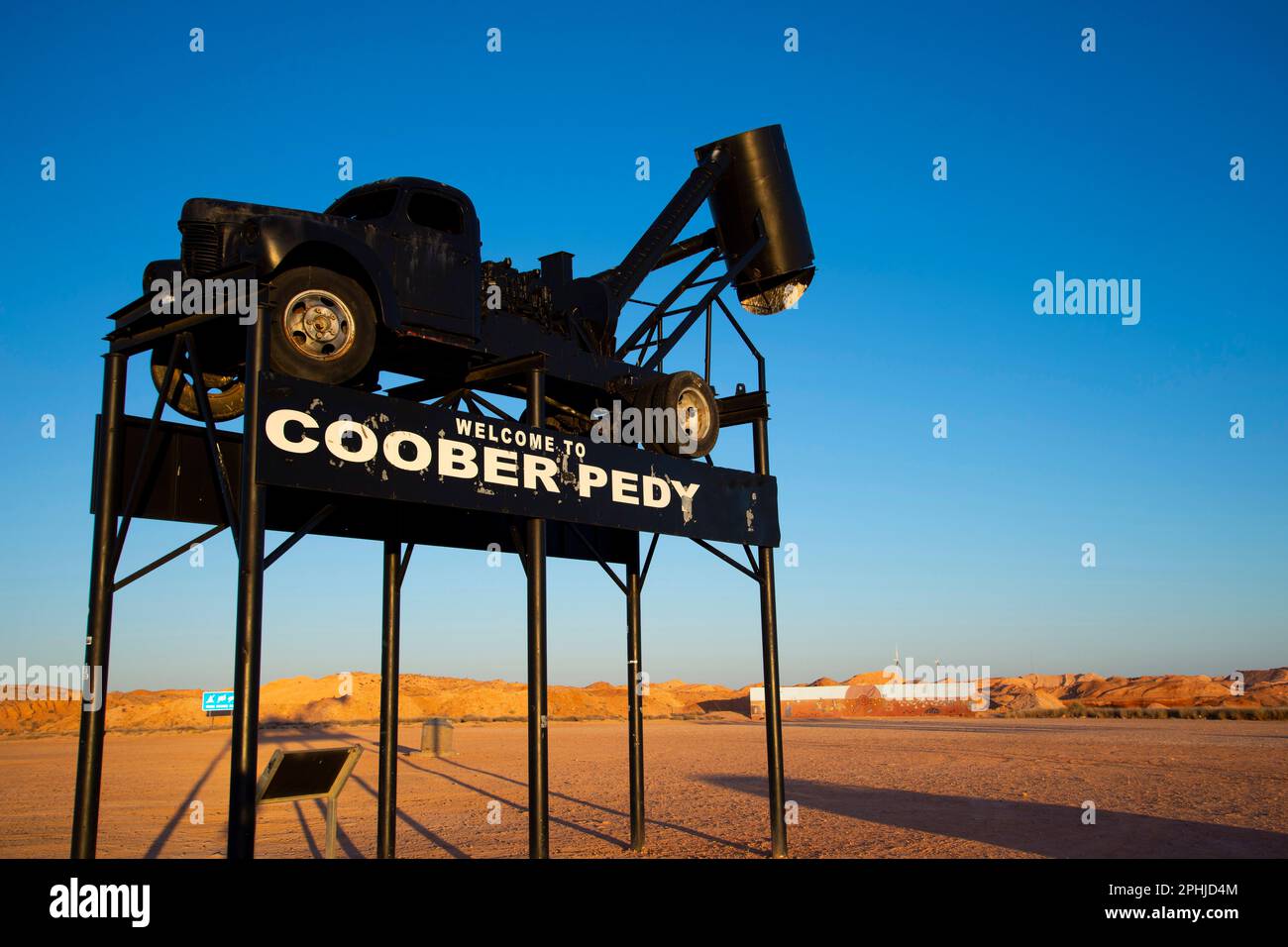 Town of Coober Pedy - Australia Stock Photo - Alamy