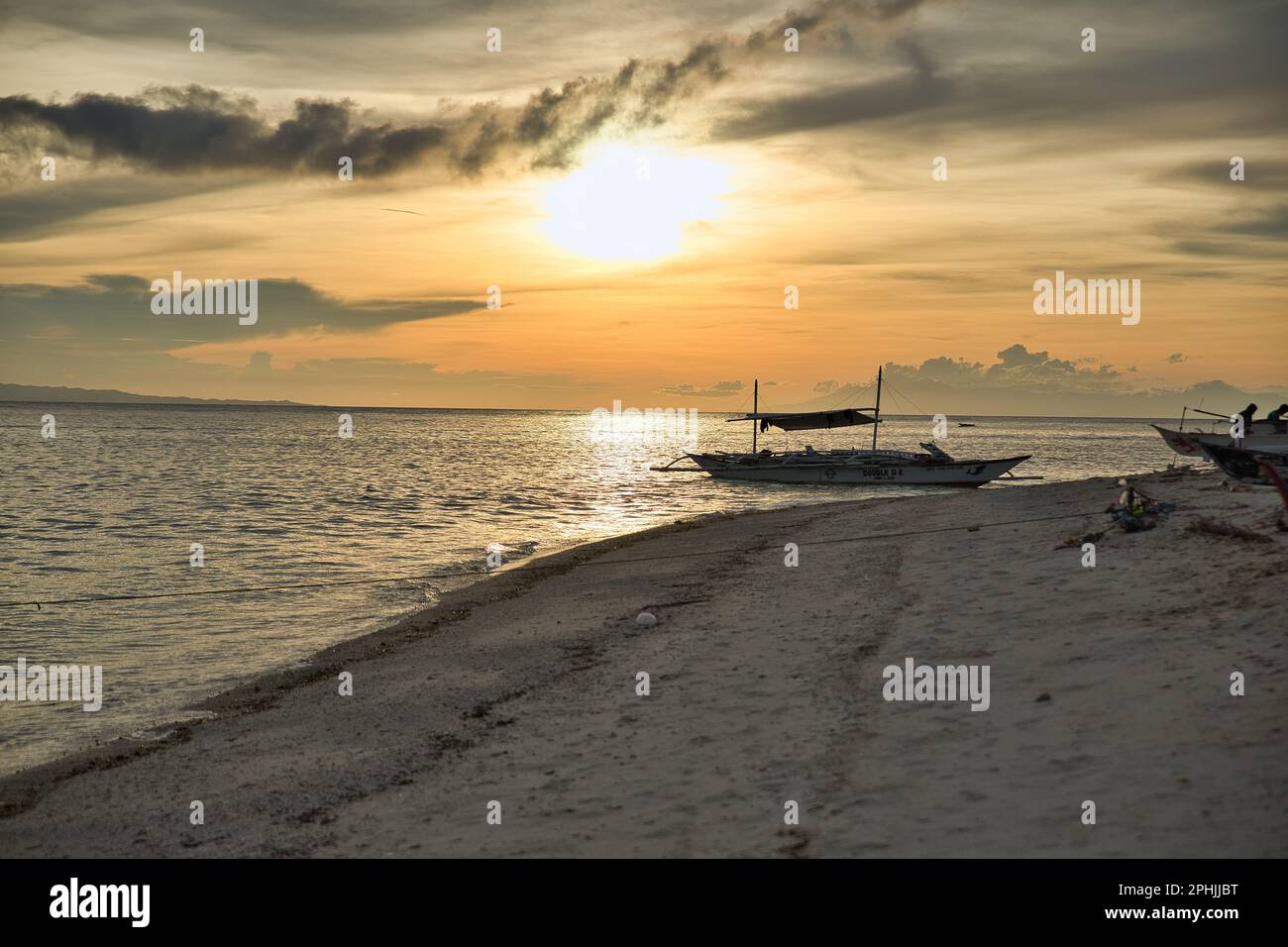 Dreamlike idyllic beach of Pamilacan Island in the Philippines with a ...