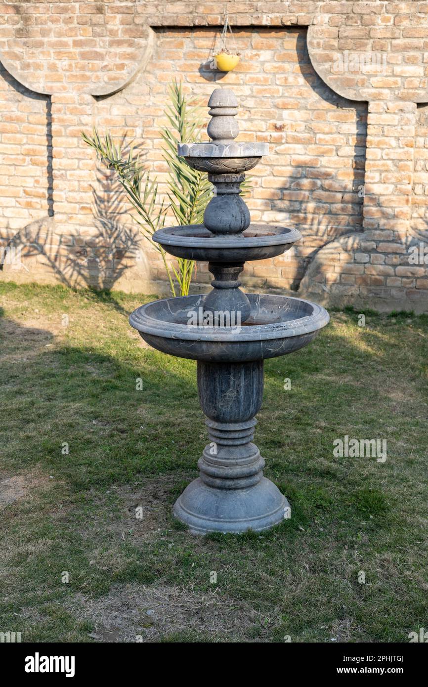 Three tier architecture hi-res stock photography and images - Alamy