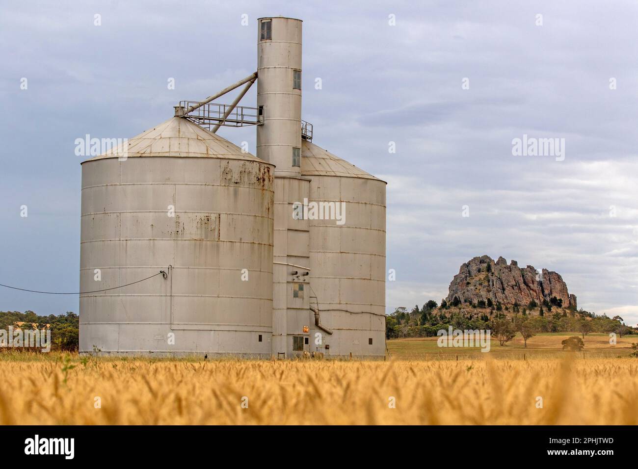 Silos and Mitre Rock at Mt Arapiles Stock Photo - Alamy