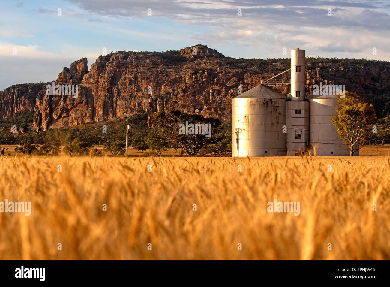 Mount arapiles hi-res stock photography and images - Alamy