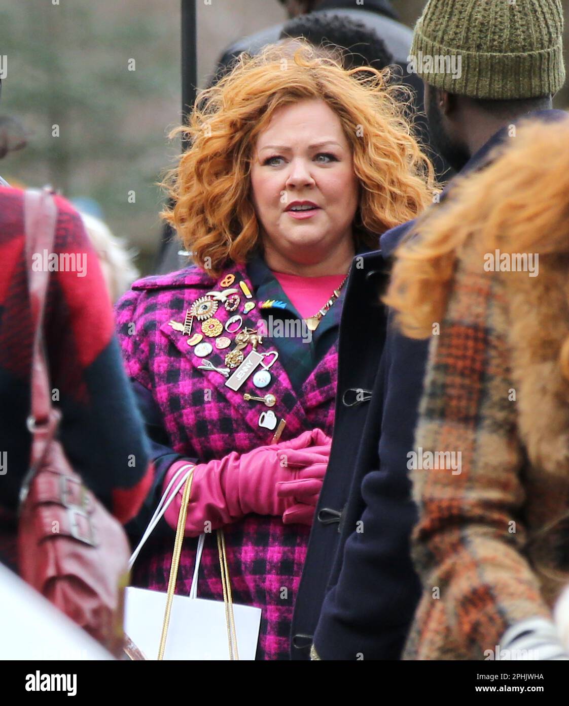 New York, USA. 28th Mar, 2023. Actress Melissa McCarthy filming a scene ...