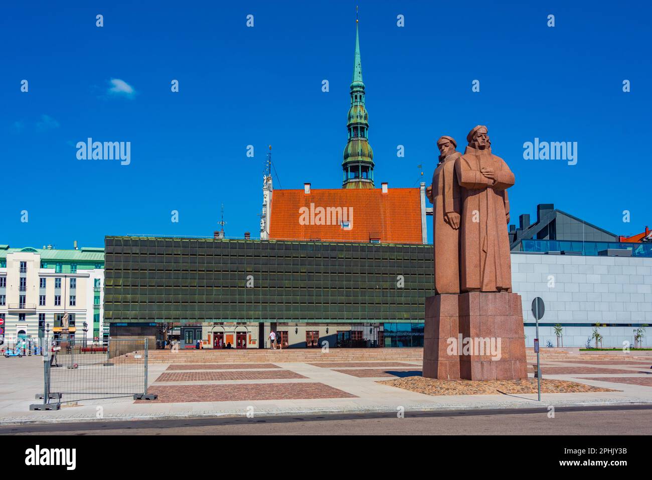 Riflemen statue in riga latvia hi-res stock photography and images - Alamy