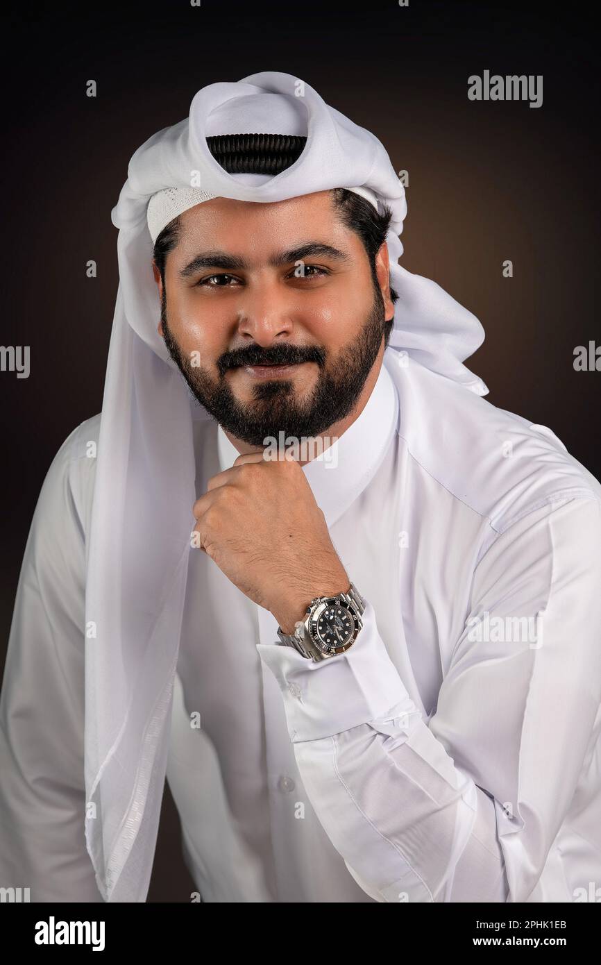 Kandura saudi arabia hi-res stock photography and images - Alamy