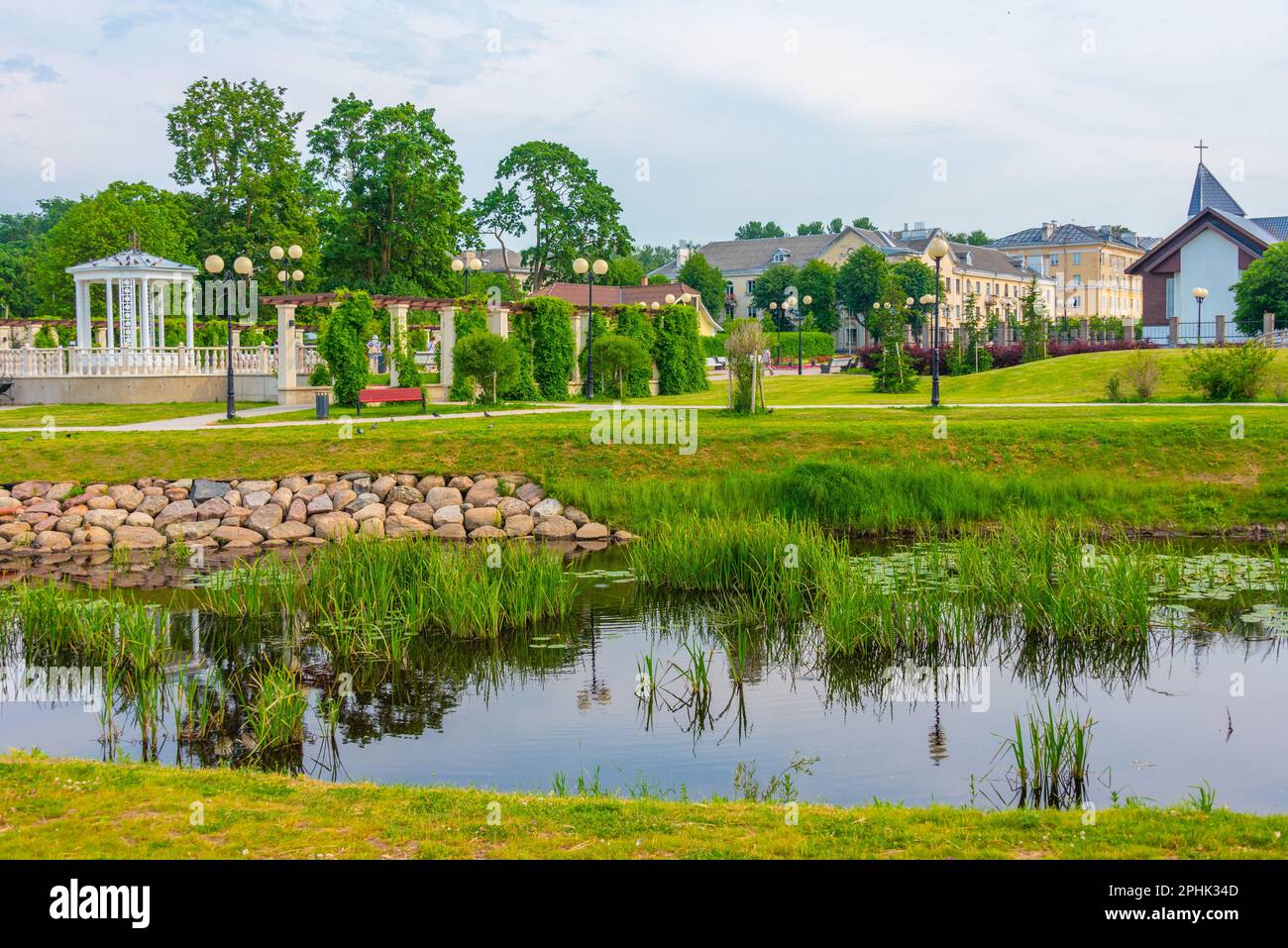 Mere puiestee promenade leading to a beach in SillamГ¤e Stock Photo - Alamy
