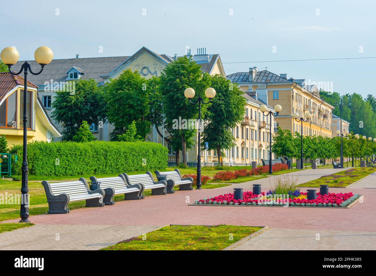 Mere puiestee promenade leading to a beach in SillamГ¤e Stock Photo - Alamy
