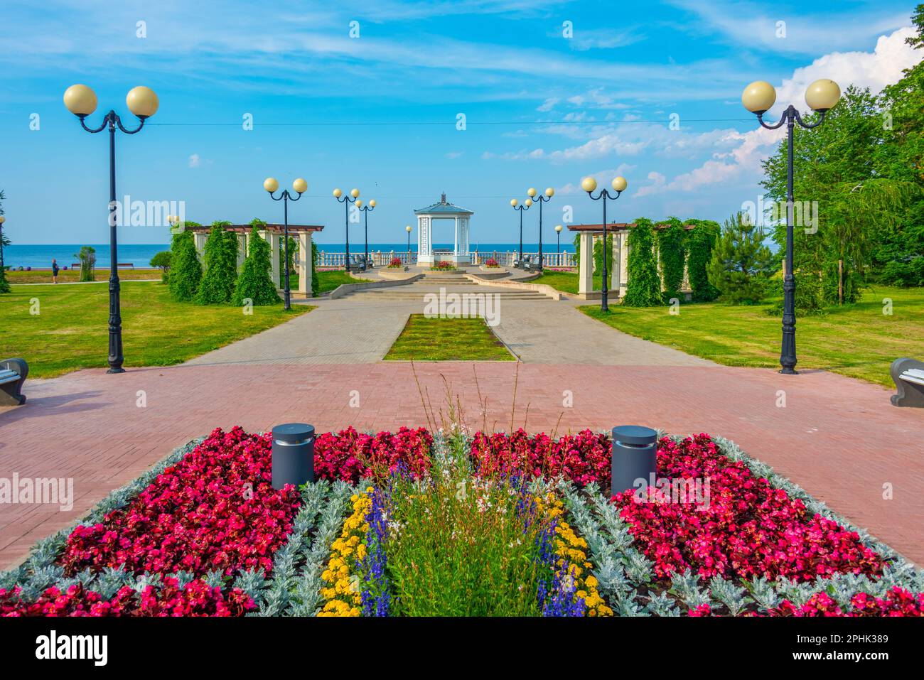 Mere puiestee promenade leading to a beach in SillamГ¤e Stock Photo - Alamy