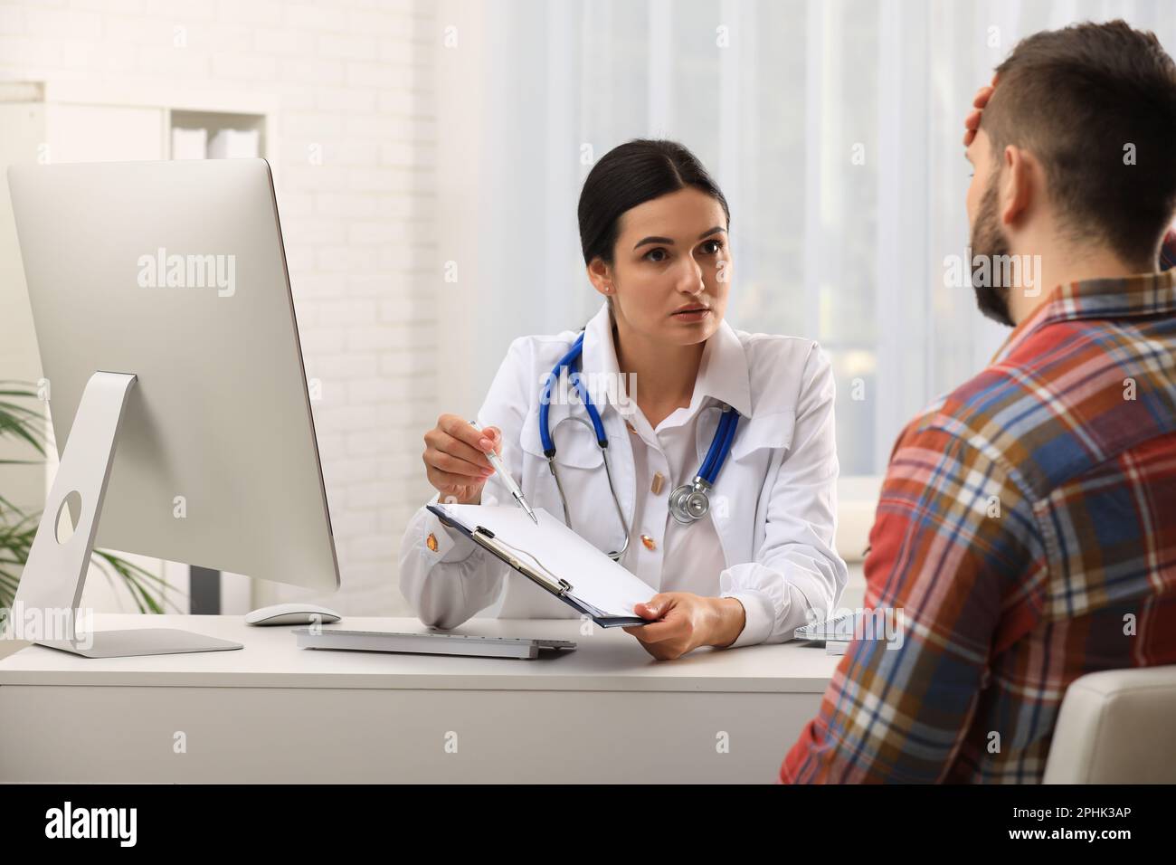 Neurologist office hi-res stock photography and images - Alamy
