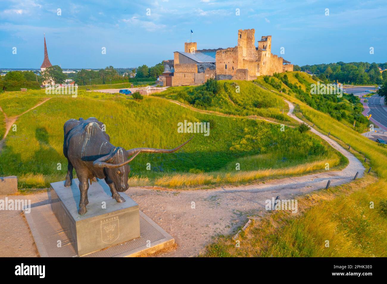 Estonian bronze statue hi-res stock photography and images - Alamy