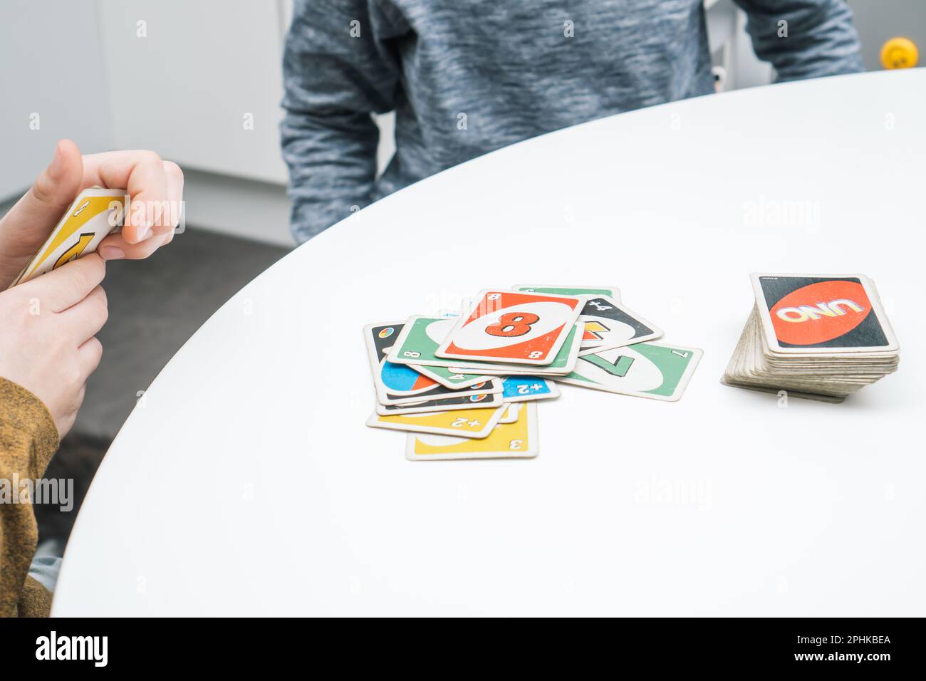 Play uno hi-res stock photography and images - Alamy