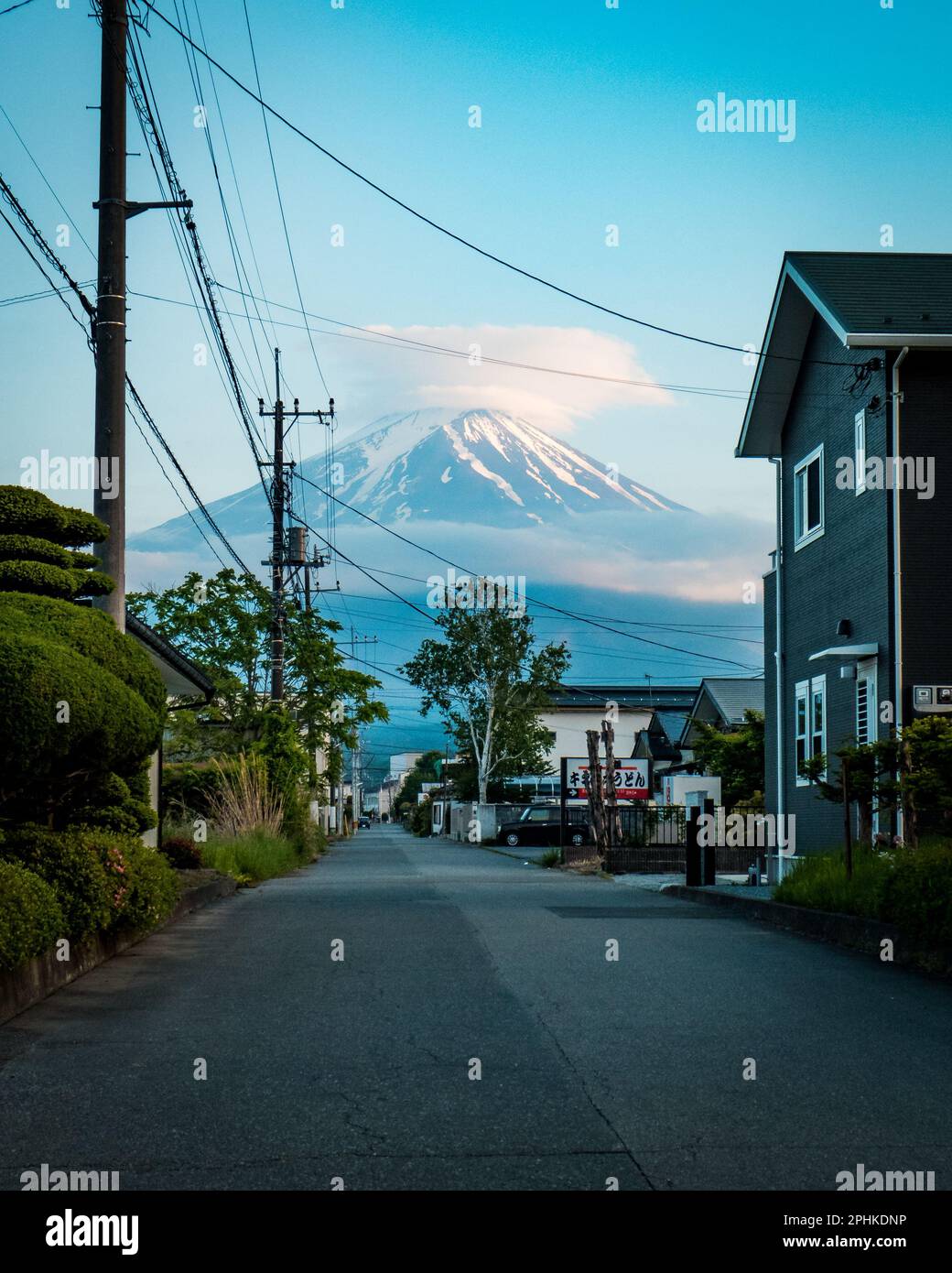 Mt fuji temple hi-res stock photography and images - Alamy