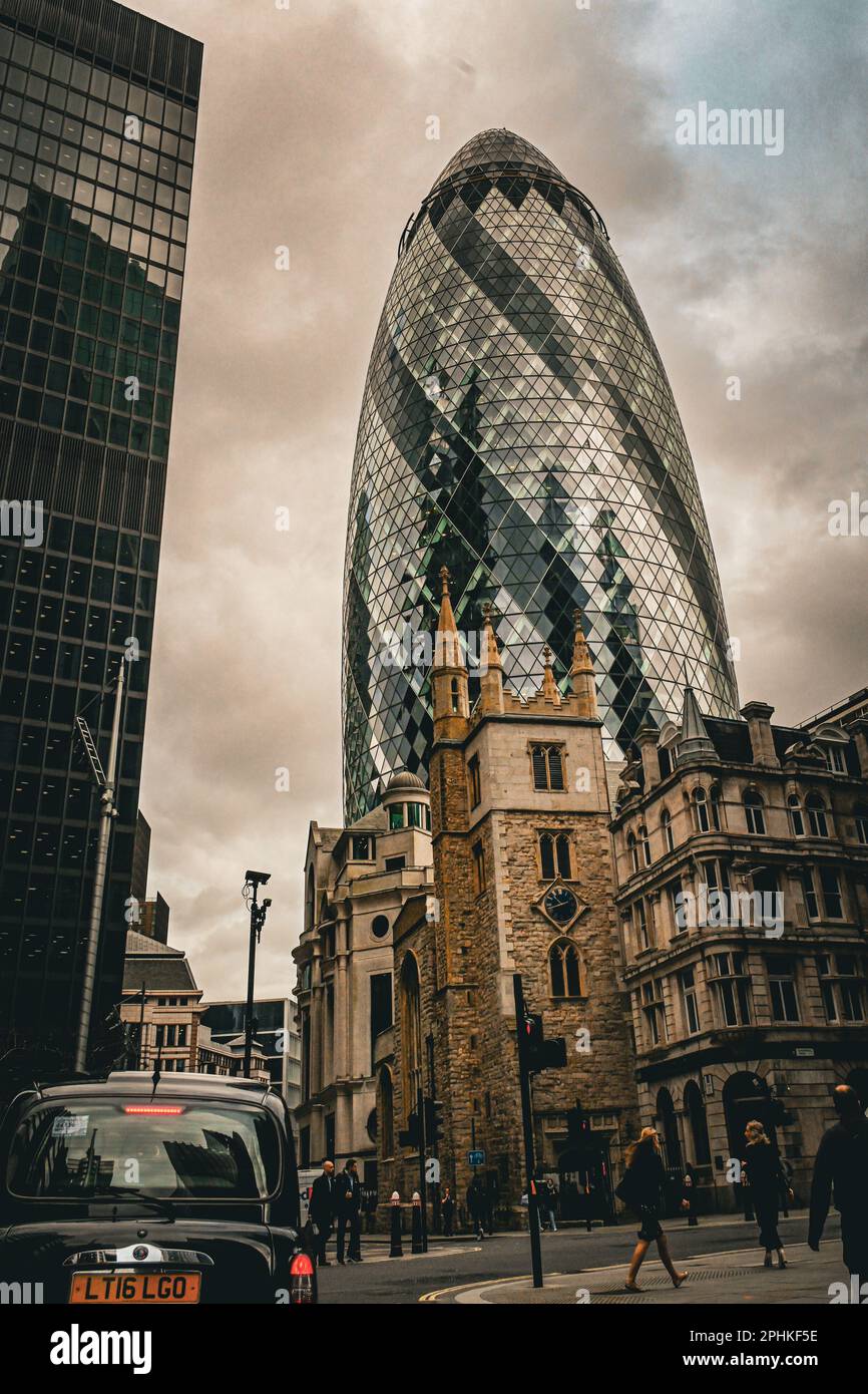 City of London Landmarks, The Gherkin, 30 St Mary Axe, Skyscraper, St ...