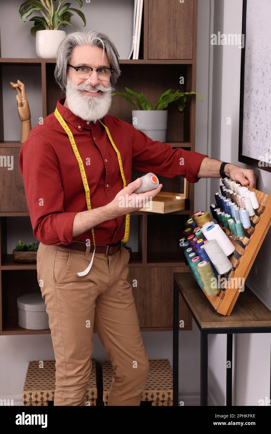 Measuring stand hi-res stock photography and images - Alamy