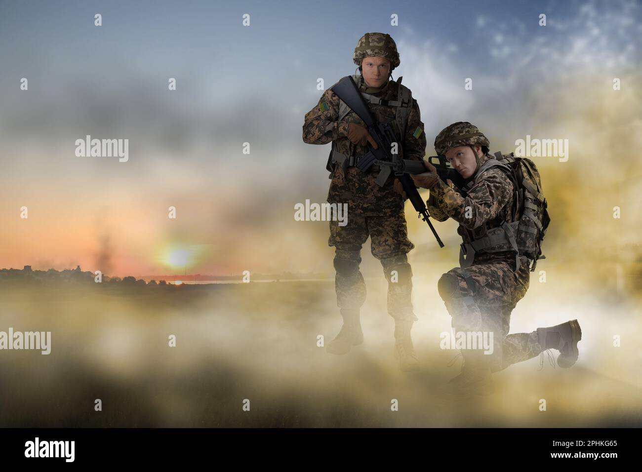 Battlefield military people guns hi-res stock photography and images ...