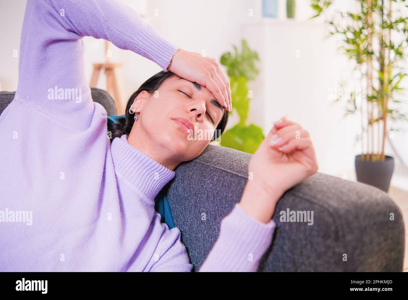Flu symptoms hi-res stock photography and images - Alamy