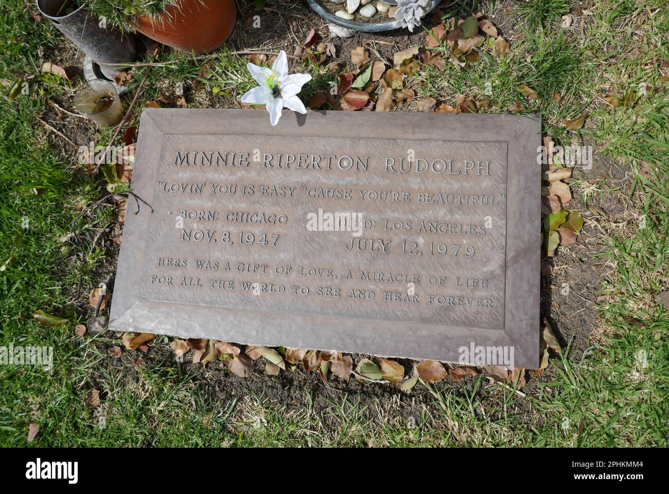 Los Angeles, California, USA 26th March 2023 Singer Minnie Riperton's Grave at Pierce Brothers ...
