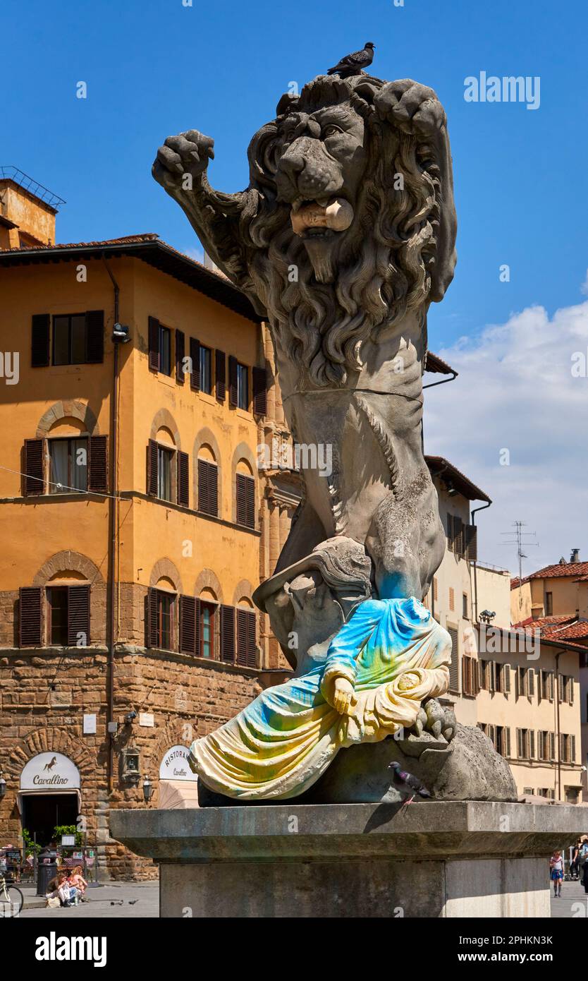 Lion monument at Piazza della Signoria in Ukrainian colors Stock Photo ...