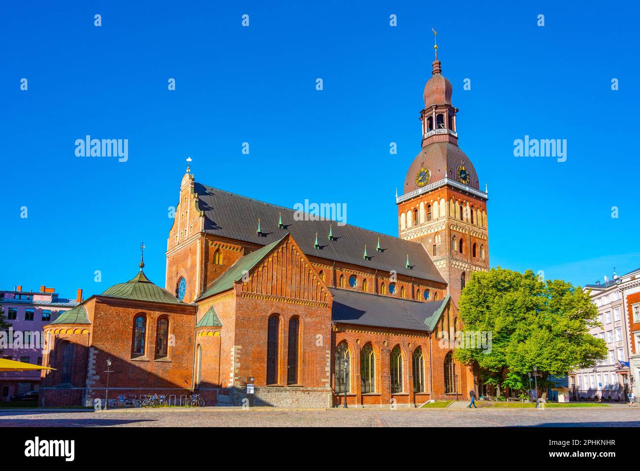 Doma cathedral hi-res stock photography and images - Alamy