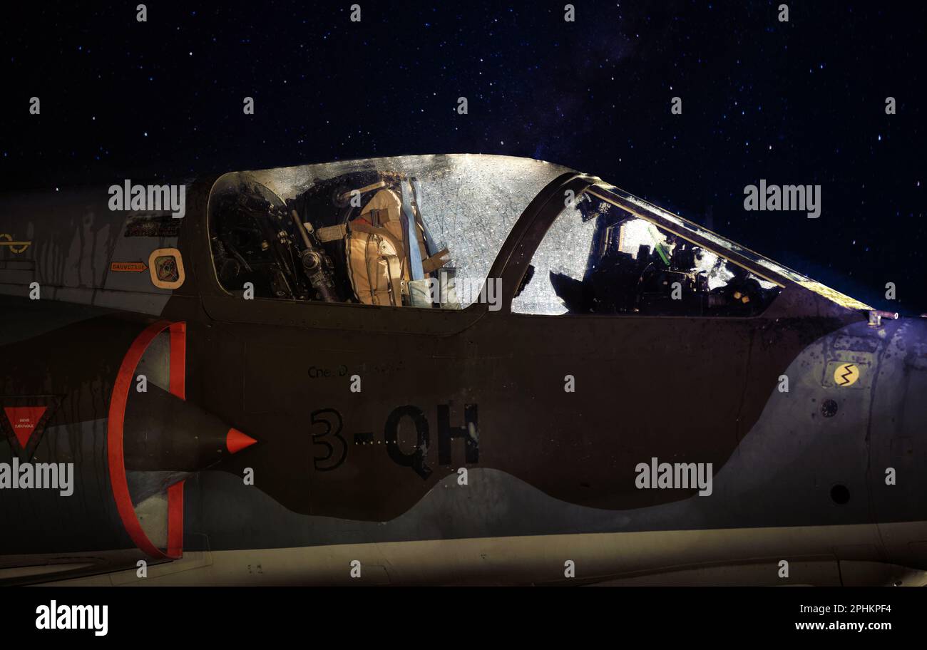 The Dassault Mirage III is a family of single/dual-seat, single-engine ...